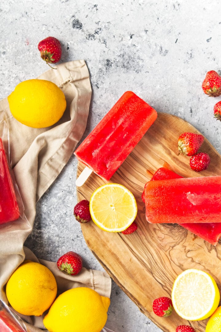 Easy Strawberry Lemon Popsicles - Vegan Dessert Ideas